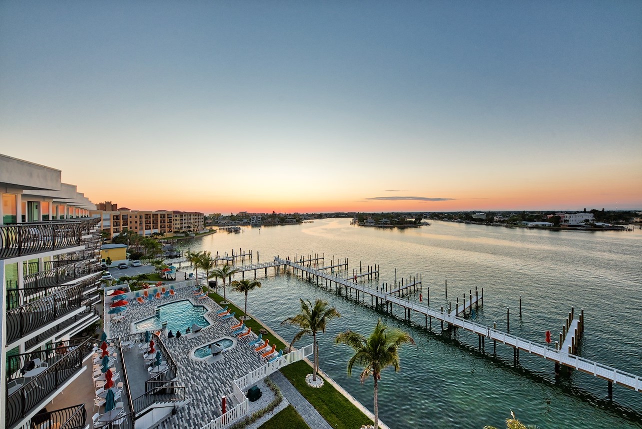 Short-Term & Vacation Rentals in Treasure Island | FUSION Resort