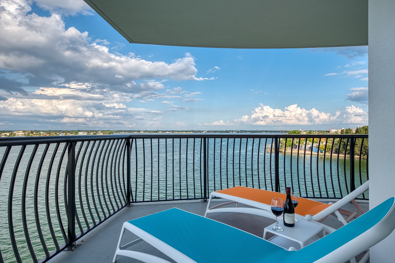 Treasure Island Hotel Deals & Specials | FUSION Resort